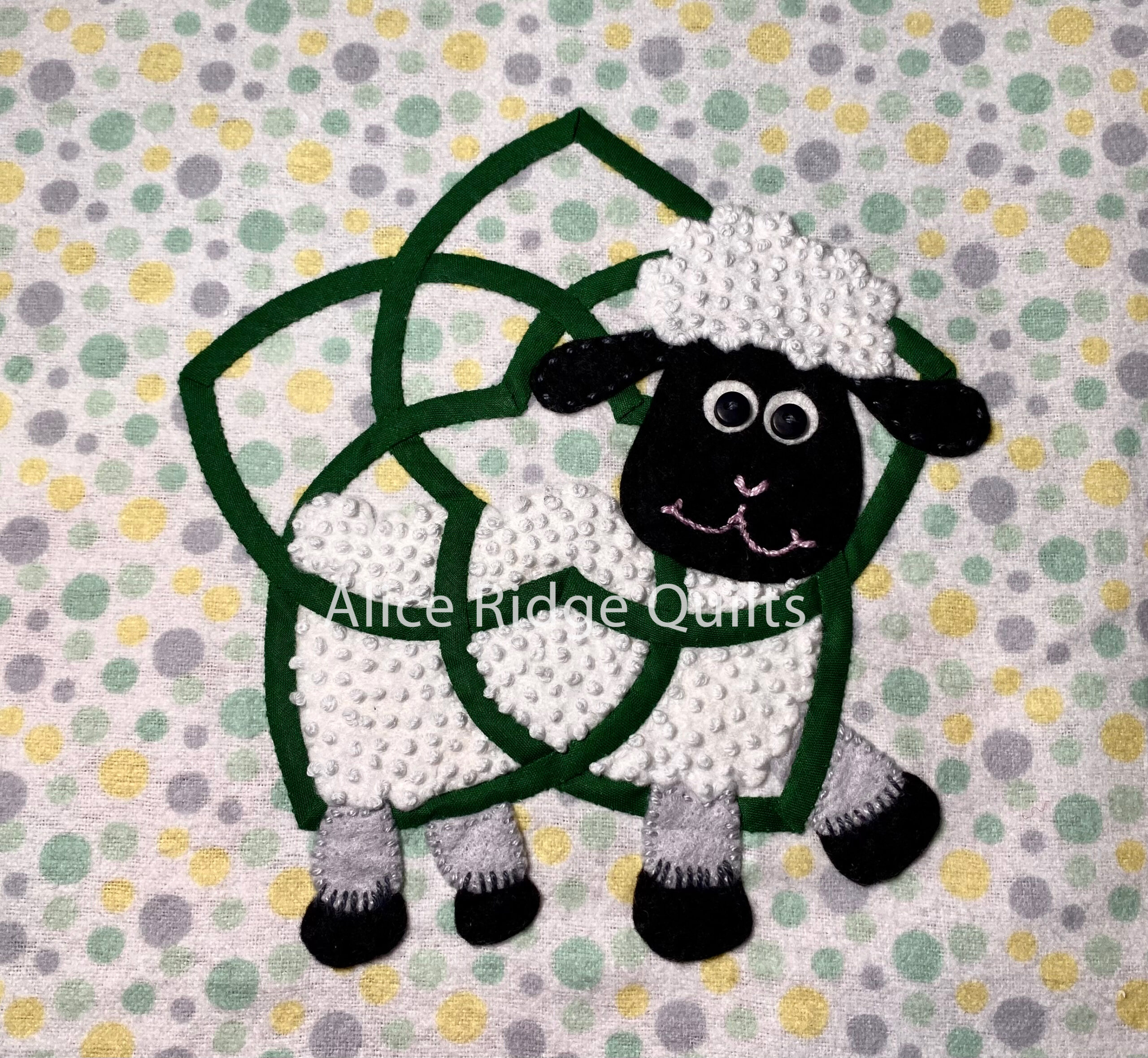 Celtic Knotwork - Celtic Lamb - Alice Ridge Quilts