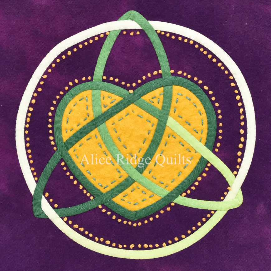 Celtic Knotwork - Celtic Heart of Gold - Alice Ridge Quilts